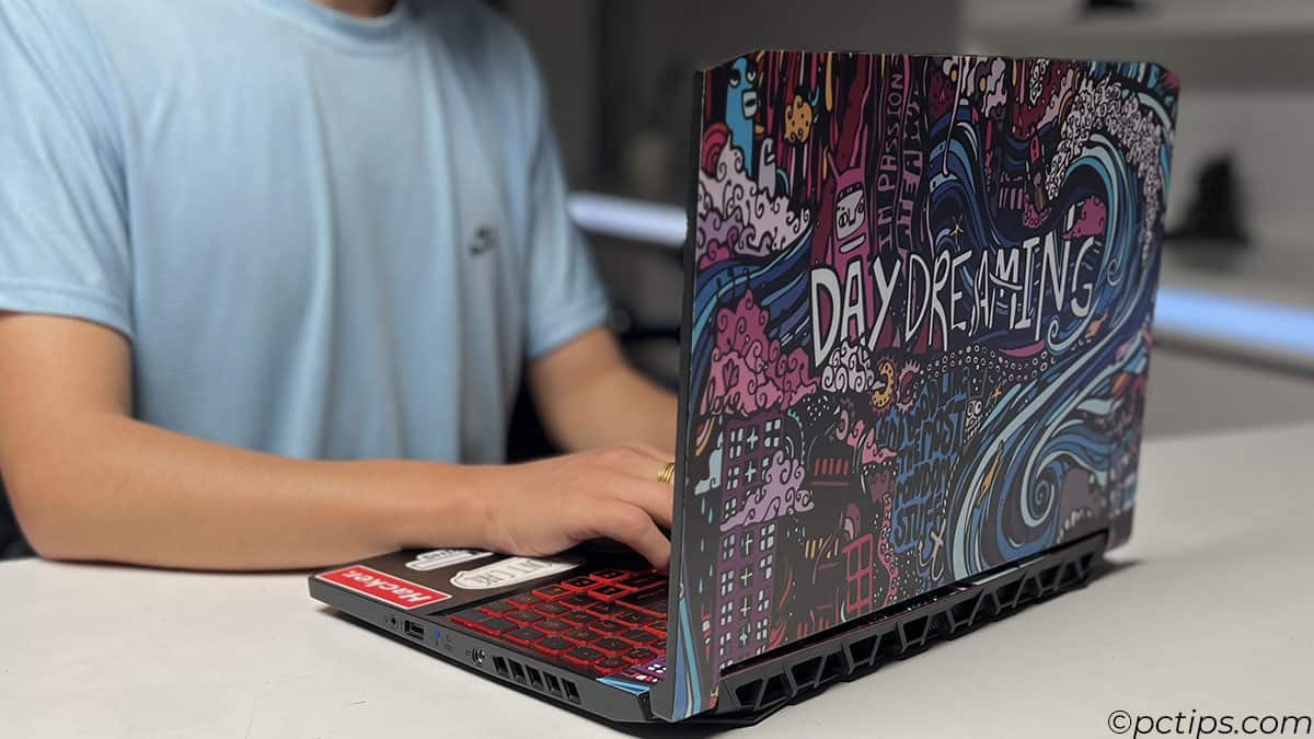 25 Things You Should NEVER Do With Your Laptop