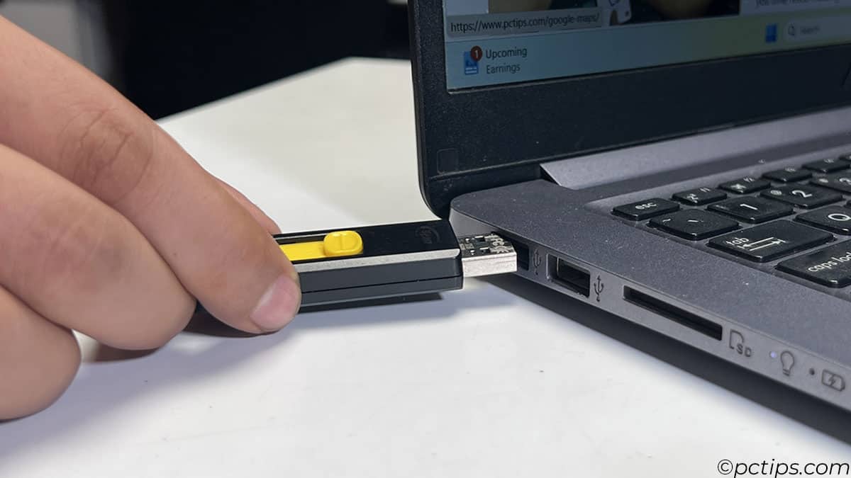 25 Things You Should NEVER Do With Your Laptop