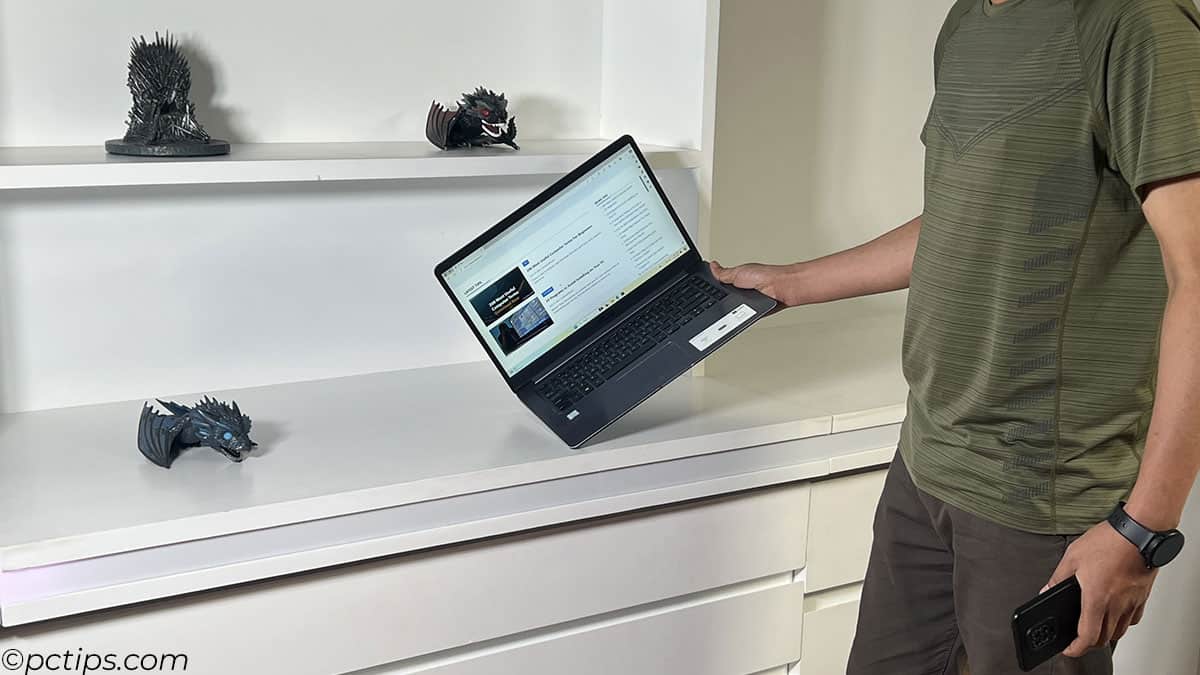 25 Things You Should NEVER Do With Your Laptop